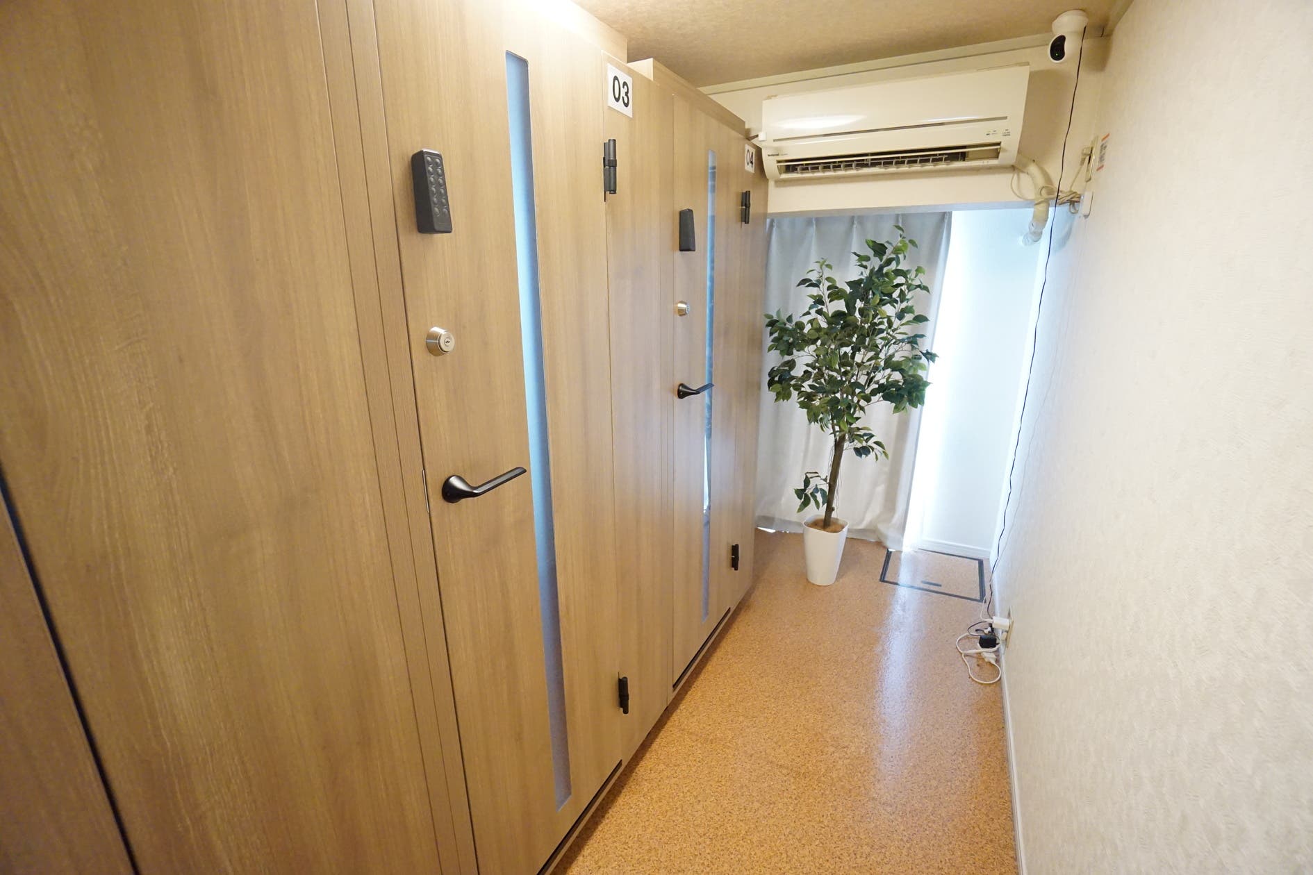 ＜ワークブース関内No.2＞関内駅徒歩4分✨完全個室🚪Wi-Fi📶モニター🖥電源🔌テレワーク/面接/自習/作業の写真5