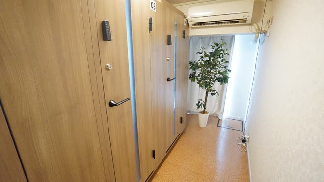 <ワークブース関内No.3>関内駅徒歩4分✨完全個室🚪Wi-Fi📶モニター🖥電源🔌テレワーク/面接/自習/作業の写真6