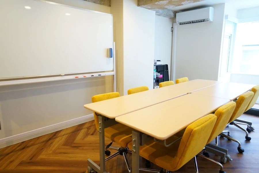 道玄坂・10名収容 設備無料貸出/プロジェクタ！/会議/作業場所/商談/セミナーの写真4