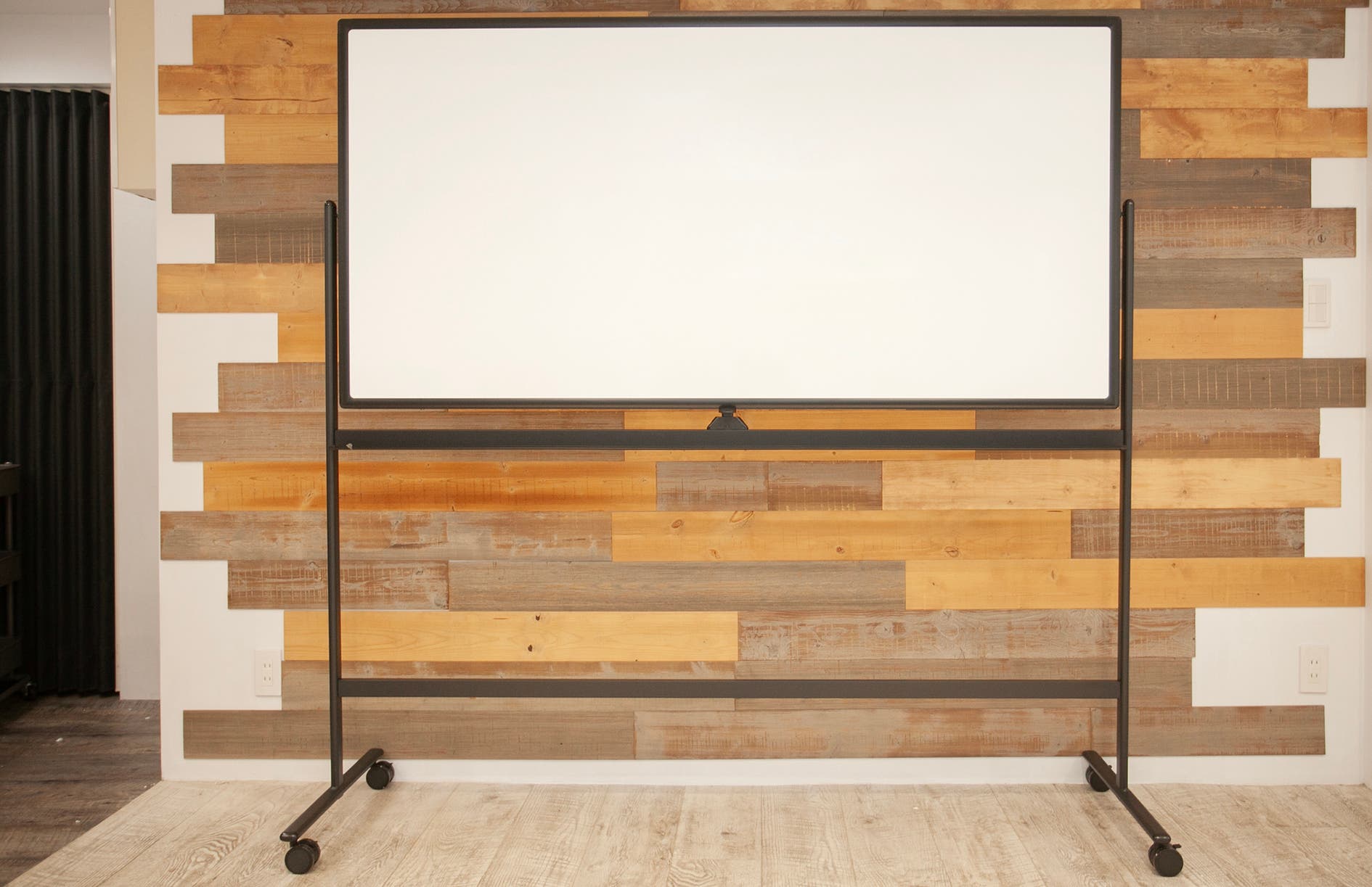 神田駅徒歩2分!/最大30名/土足利用可/会議/セミナー/面接/懇親会/ボードゲーム/女子会等/飲食お酒可/会議室KS8神田の写真15