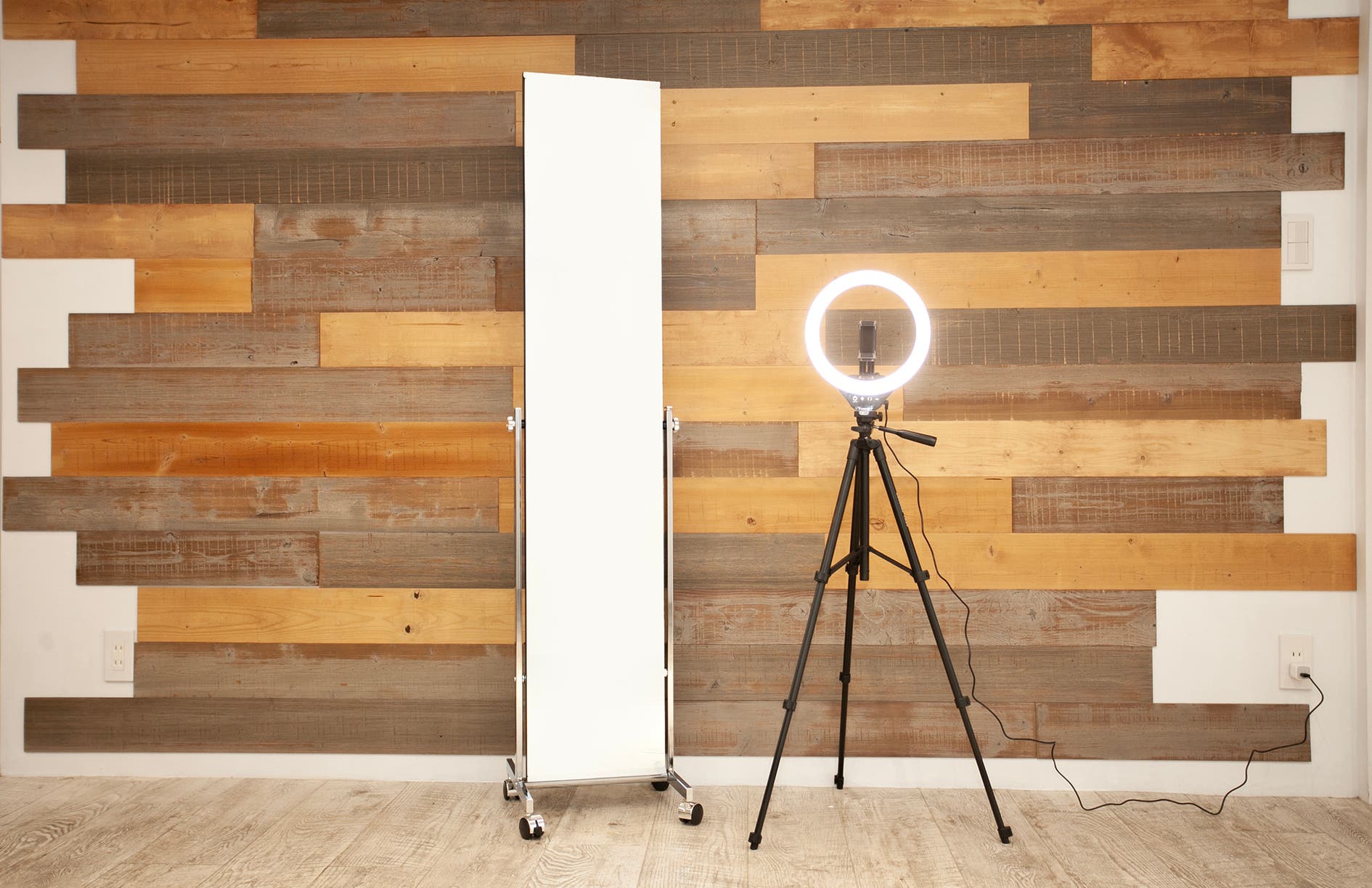 神田駅徒歩2分!/最大30名/土足利用可/会議/セミナー/面接/懇親会/ボードゲーム/女子会等/飲食お酒可/会議室KS8神田の写真22