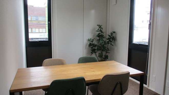 【Meeting2】✨U-SPACE久留米店✨会議や打ち合わせにぴったりのオフィススペースです♪Wi-Fi/久留米市の写真1