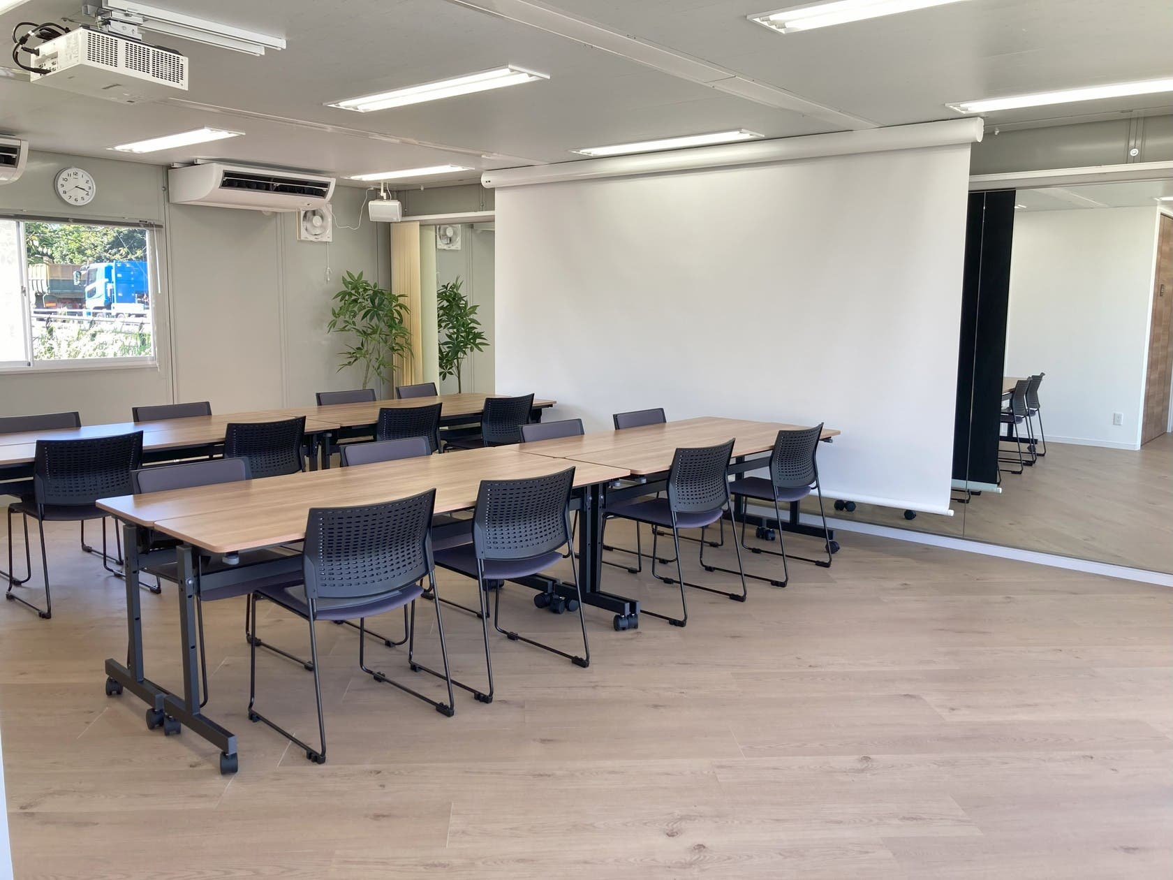 【Community】✨U-SPACE北九州店✨大鏡やプロジェクターなどが充実しています♪Wi-Fi/北九州市の写真11