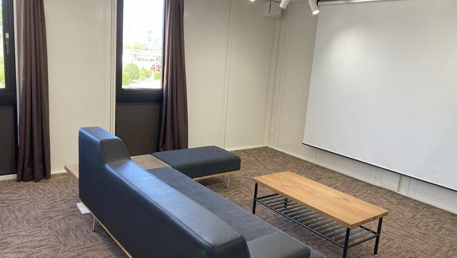 【Living】✨U-SPACE北九州店✨リビングをイメージしたちょっとした集まりに最適のスペースです♪Wi-Fi/北九州市の写真9