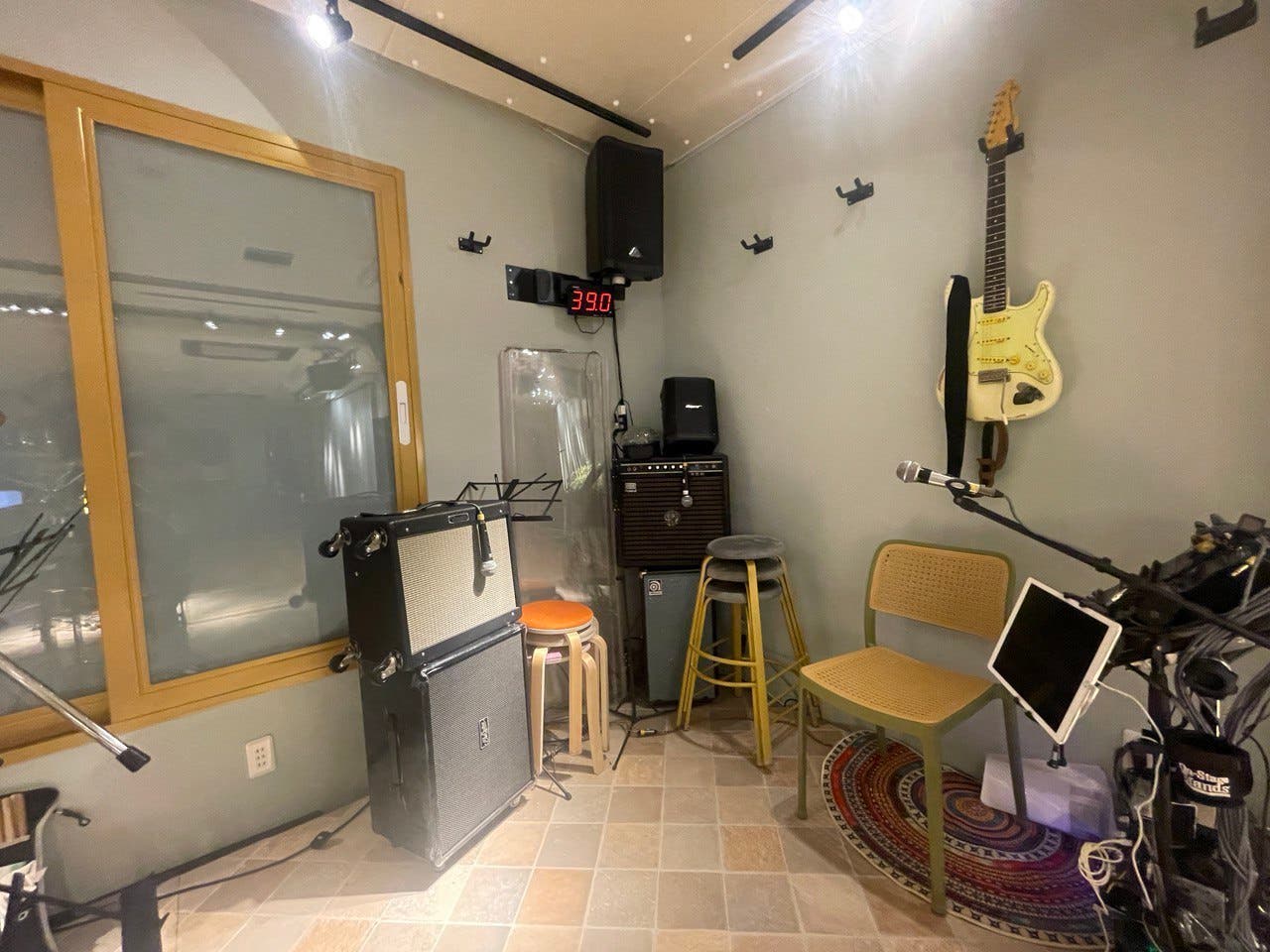 防音室(40畳 50人着席)の写真11