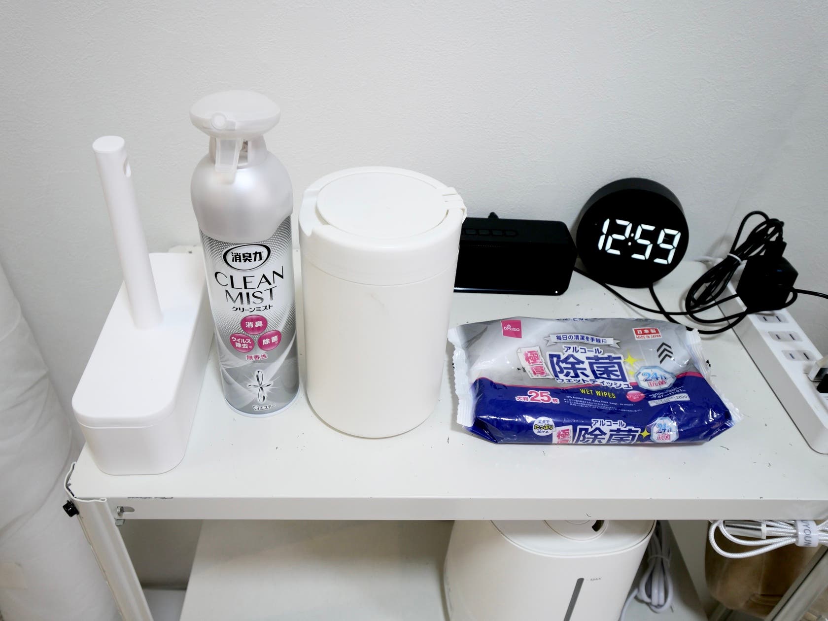 【新宿西口駅10秒】新宿駅2分の超駅近🚶｜電動昇降式ベットを完備👌｜新宿最安🉐｜洗練された清潔感のある内装｜🌱レンタルサロンの写真12