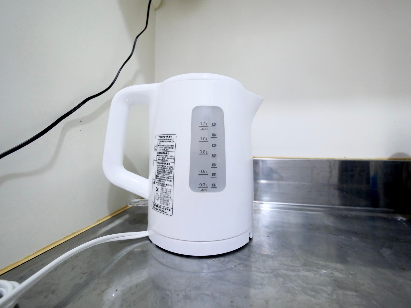 【新宿西口駅10秒】新宿駅2分の超駅近🚶｜電動昇降式ベットを完備👌｜新宿最安🉐｜洗練された清潔感のある内装｜🌱レンタルサロンの写真14