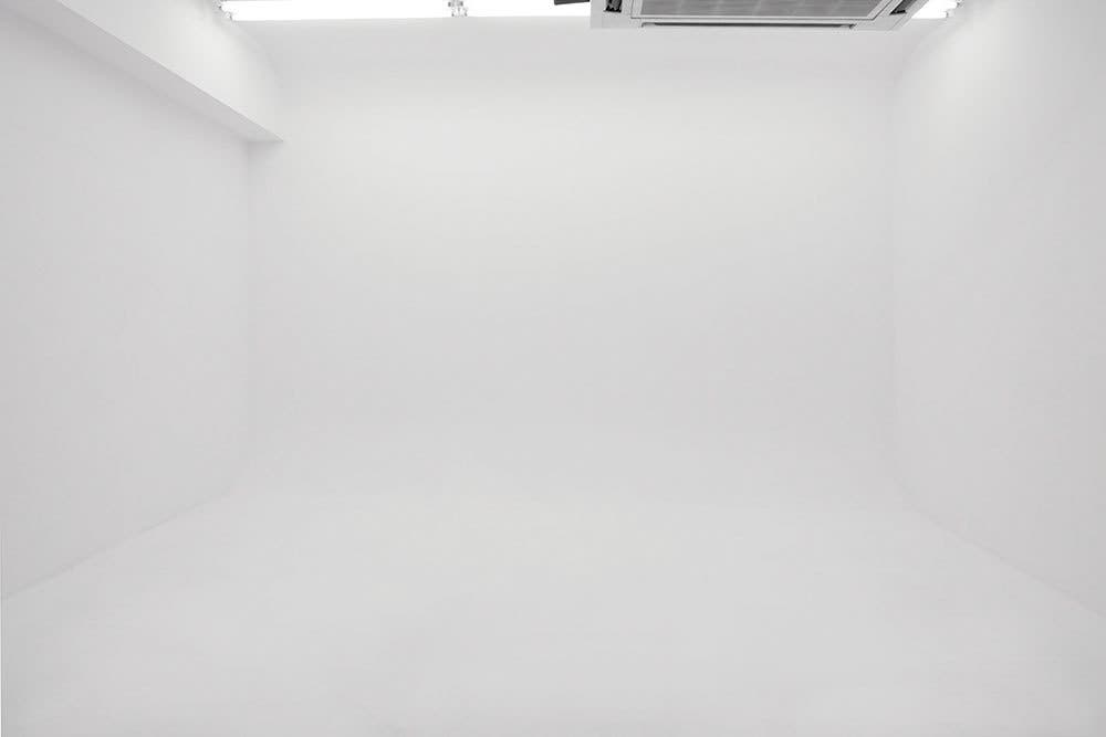 【新宿区】格安！白ホリ撮影スタジオ｜天地R構造｜NANLITEなどLEDライト多数｜人物撮影｜モデル撮影｜コスプレ｜作品撮りの写真4