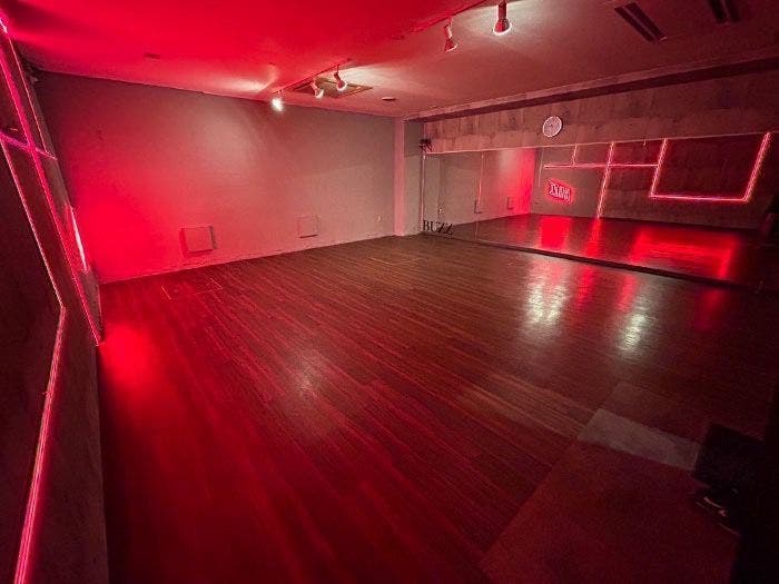 【BUZZ大阪心斎橋】Aスタジオの写真8