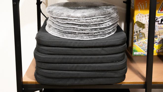 【大手町/神田駅徒歩5分】16名収容🛜光Wi-Fi🌇プロジェクター🗝️鍵無し入室可📊会議📷撮影/動画配信🃏ボドゲに最適の写真23