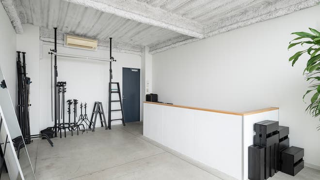 鎌倉駅徒歩10分、由比が浜大通り沿い|北向き窓の自然光スタジオ『North Light Studio』の写真3