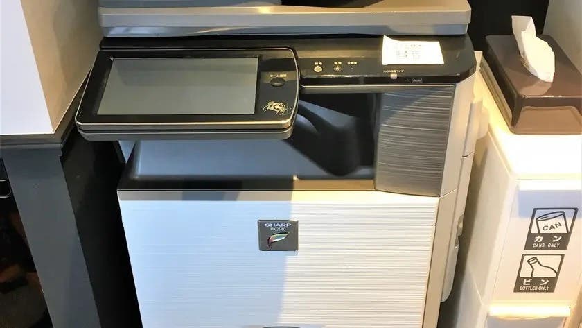 【10名会議室】神保町駅徒歩1分！/モニター/Wi-Fi/充電器/テレワークやWeb会議に最適の写真16