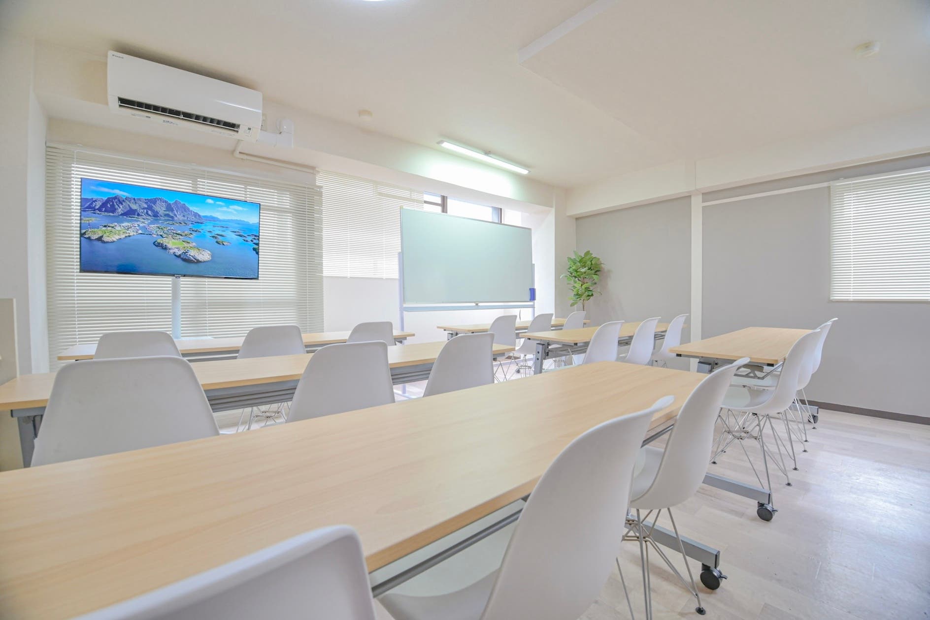 【駅チカ/駅徒歩3分】 最大24名/Wi-Fi有/セミナー/プロジェクター/Web会議/モニター/懇親会の写真10