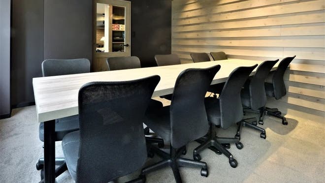 【10名会議室】池袋駅徒歩1分!/モニター/Wi-Fi/充電器/テレワークやWeb会議に最適の写真4