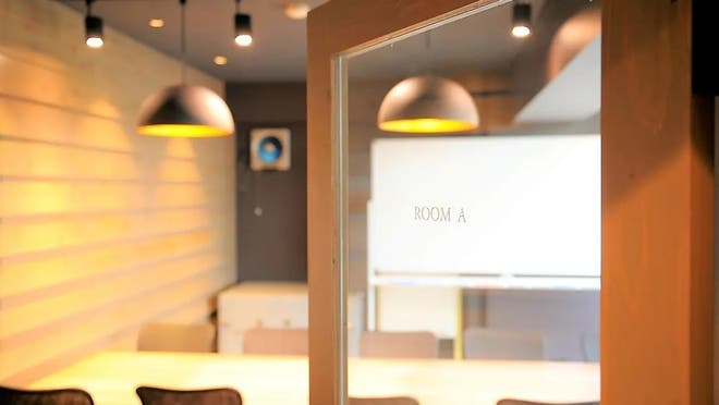 【10名会議室】池袋駅徒歩1分!/モニター/Wi-Fi/充電器/テレワークやWeb会議に最適の写真2