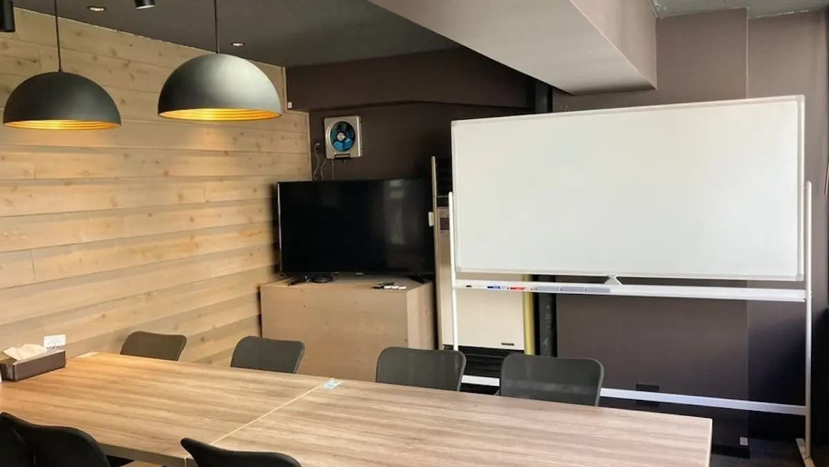 【1～4名BOX席】池袋駅徒歩1分！フリードリンク/モニター/Wi-Fi/充電器/テレワークやWeb会議に最適の写真3