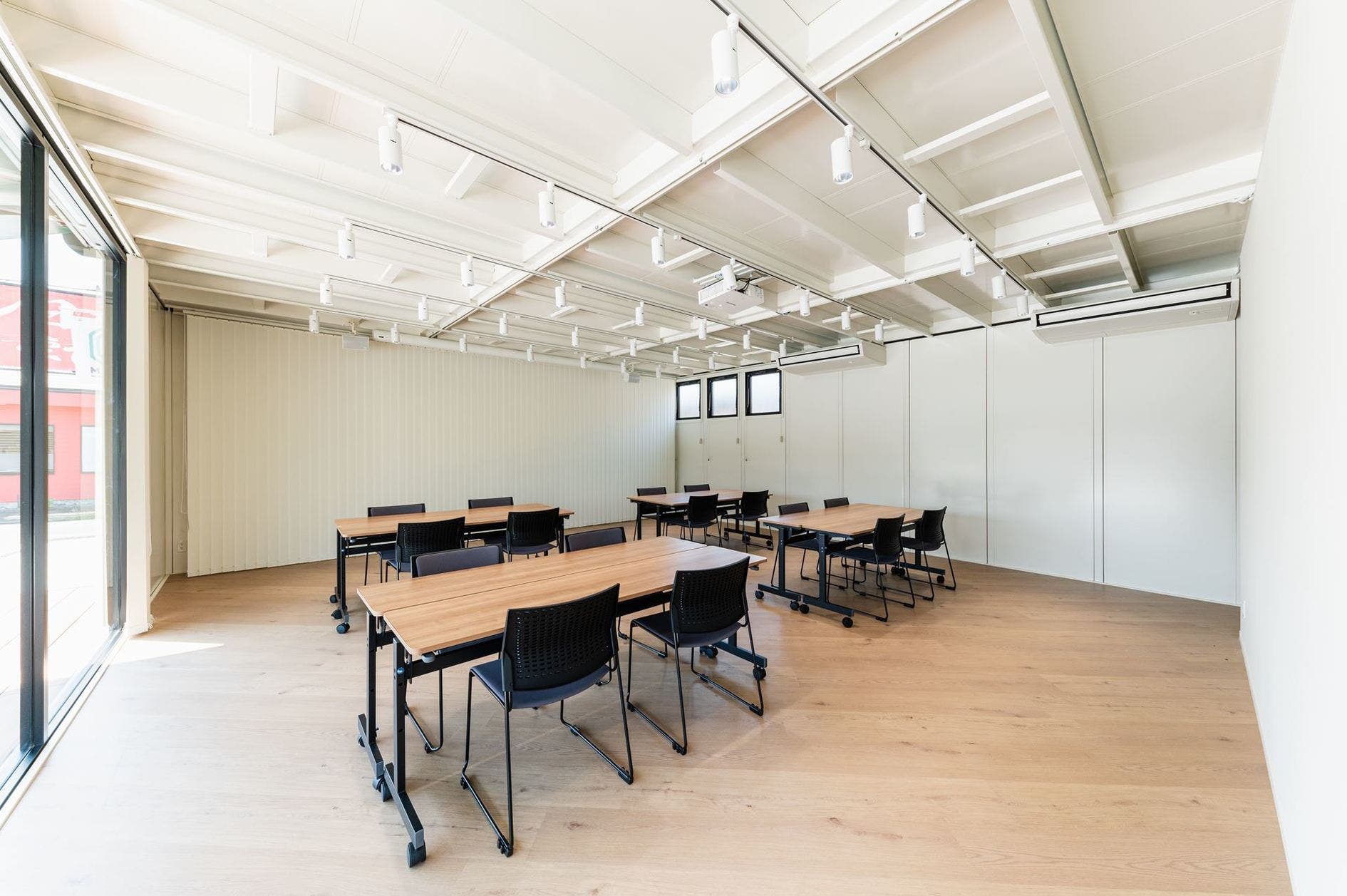 【Community】✨U-SPACE高崎店✨大鏡やプロジェクターなどが充実しています♪Wi-Fi/高崎市の写真3