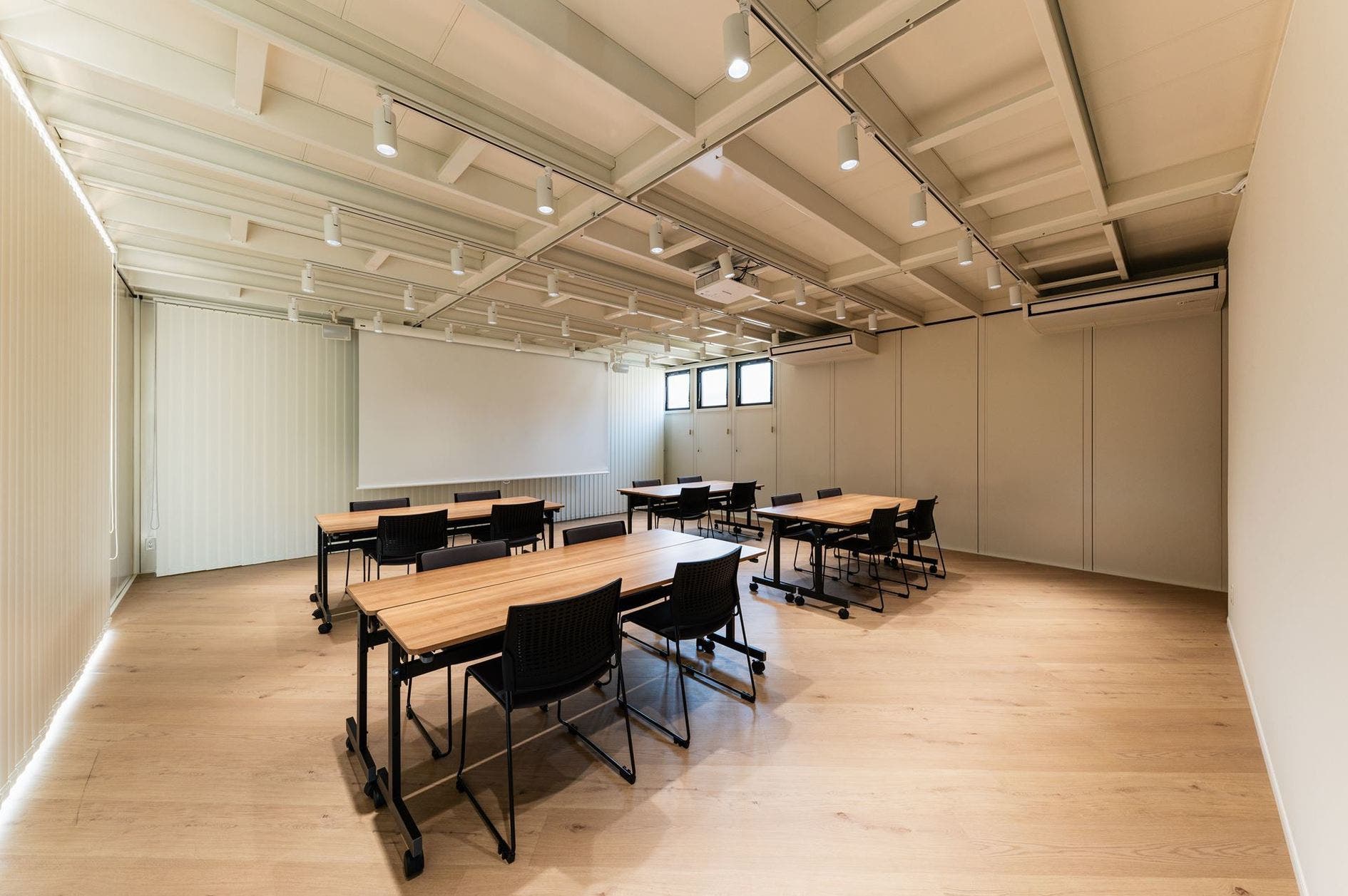 【Community】✨U-SPACE高崎店✨大鏡やプロジェクターなどが充実しています♪Wi-Fi/高崎市の写真7