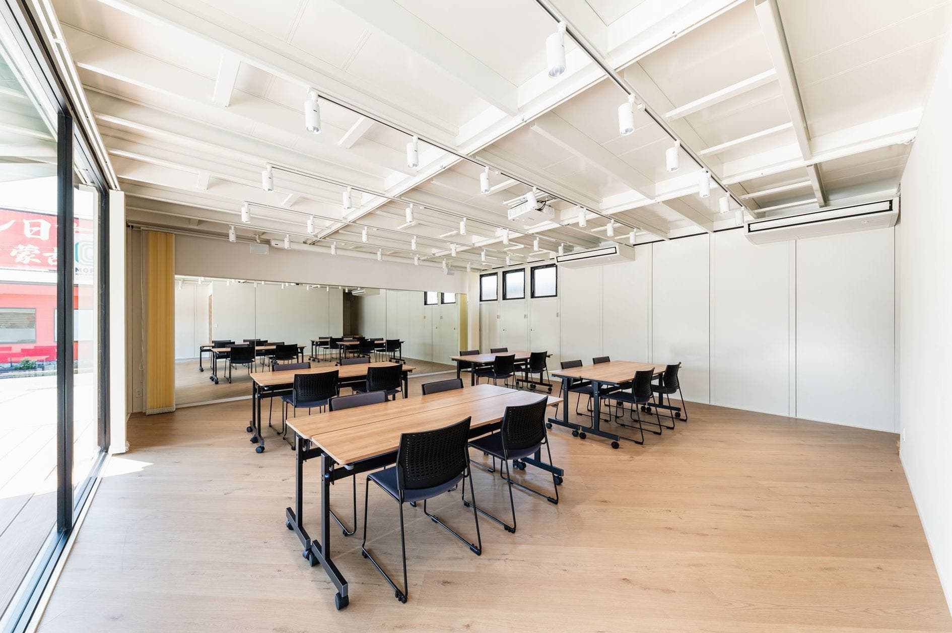 【Community】✨U-SPACE高崎店✨大鏡やプロジェクターなどが充実しています♪Wi-Fi/高崎市の写真4