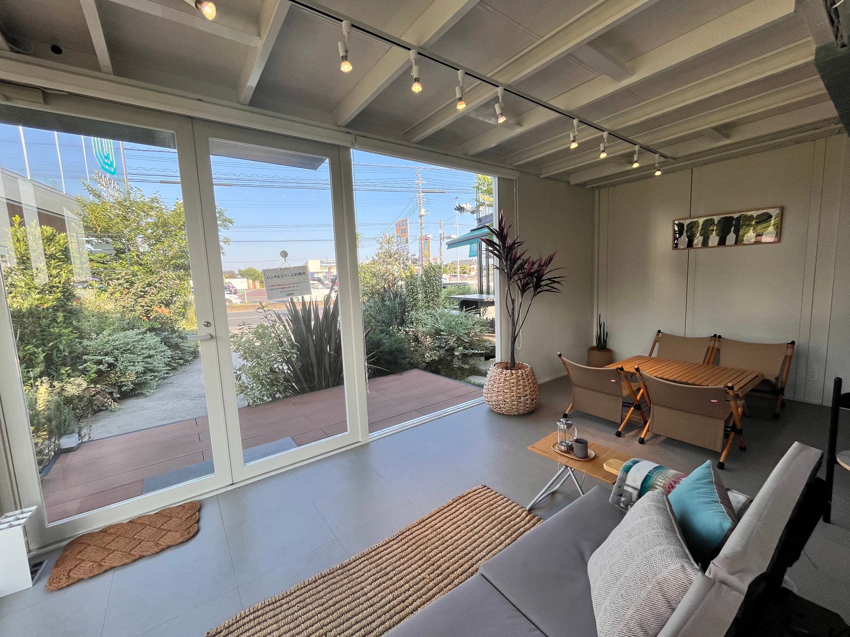 【Living1】✨U-SPACE水戸店✨リビングをイメージしたちょっとした集まりに最適のスペースです♪Wi-Fi/ひたちなか市の写真3