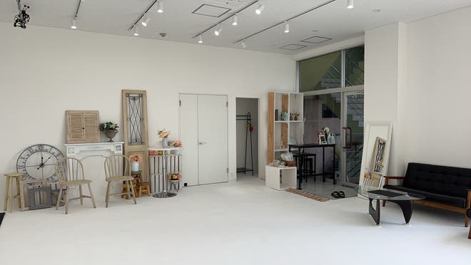 個人・企業映像写真撮影対応。Wi-Fi、プロジェクター完備。セミナーや研修等OK。女子会・ママ会におすすめなイベントスペースの写真5