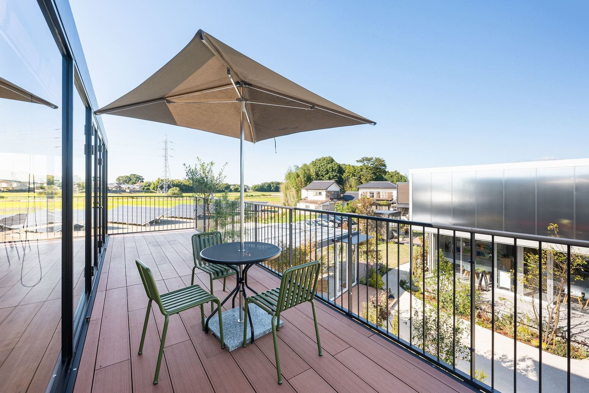 【Community2】✨U-SPACE水戸店✨ガラス張りの開放的なテラスをお楽しみいただけるスペース♪Wi-Fi/ひたちなか市の写真8