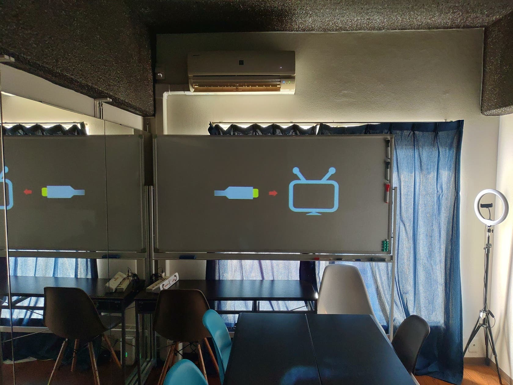 価格破壊‼使わないと損‼天神南駅2分最大10名‼会議やダンスに最適‼大鏡/WIFI/プロジェクター完備‼24時間営業‼の写真12