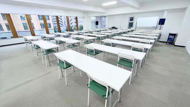 【秋葉原駅から徒歩8分・75名利用可⭐】設備充実⭐会議・研修・セミナー・試験・ウェビナー・説明会■3階A会議室の写真2