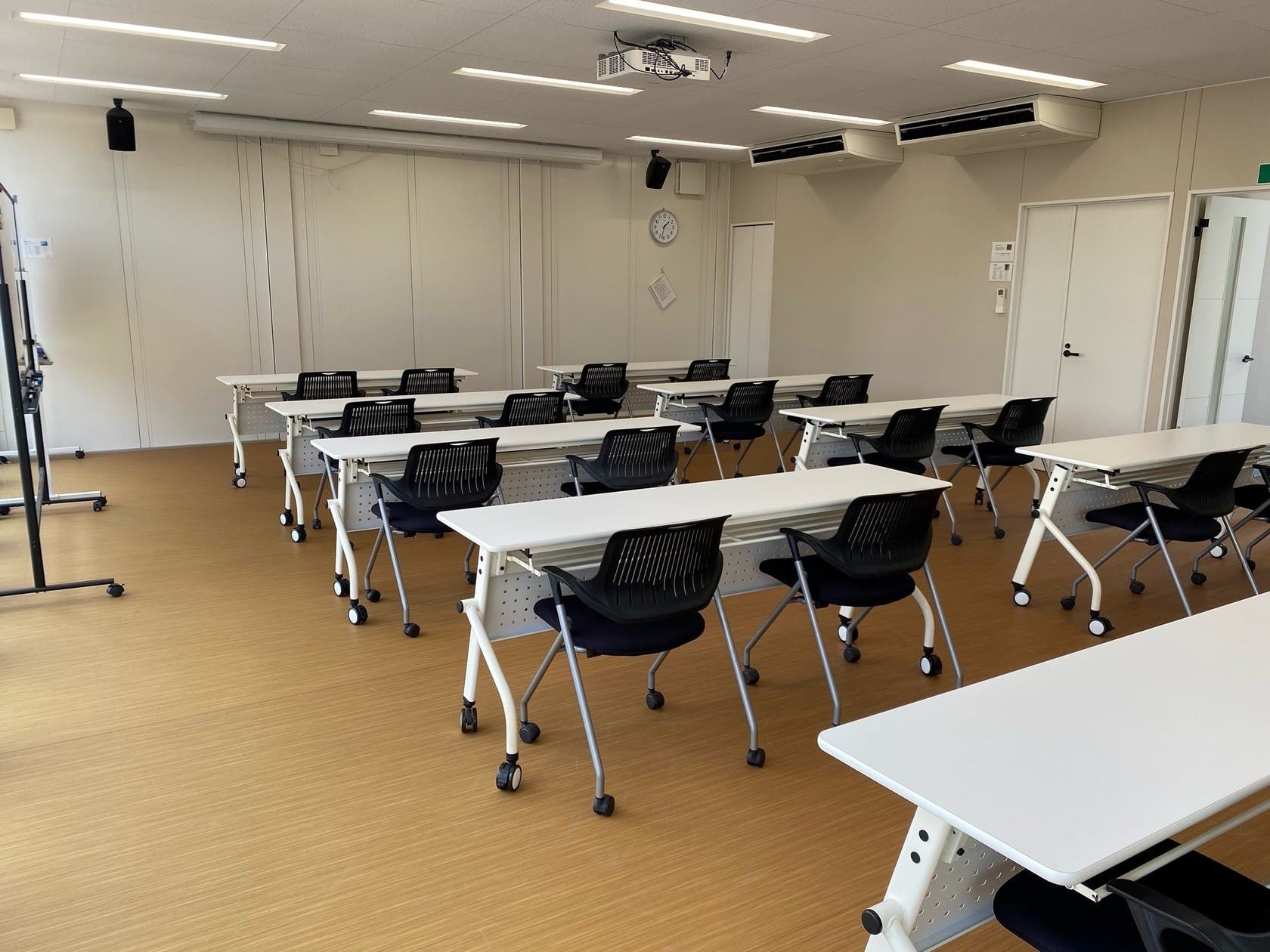 【Meeting2】✨U-SPACEつくば店✨会議や打ち合わせにぴったりのオフィススペースです♪Wi-Fi/つくば市の写真6