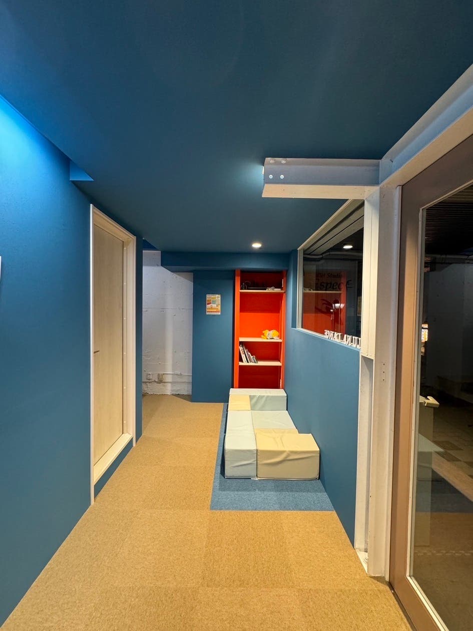 長原駅から歩いて10秒のダンススタジオの写真6