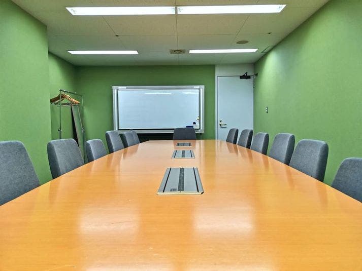 RoomE【外苑前駅から徒歩20秒！】14名。高速インターネット！飲食物持込可（ゴミ持ち帰り不要）！受付常駐で安心！の写真2