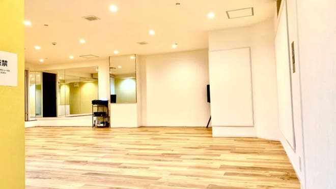 京都出町柳レンタルスタジオ ダンサーズ 当日予約可能!ダンスの個人練習やレッスンの開催に最適な多目的スペースですの写真2