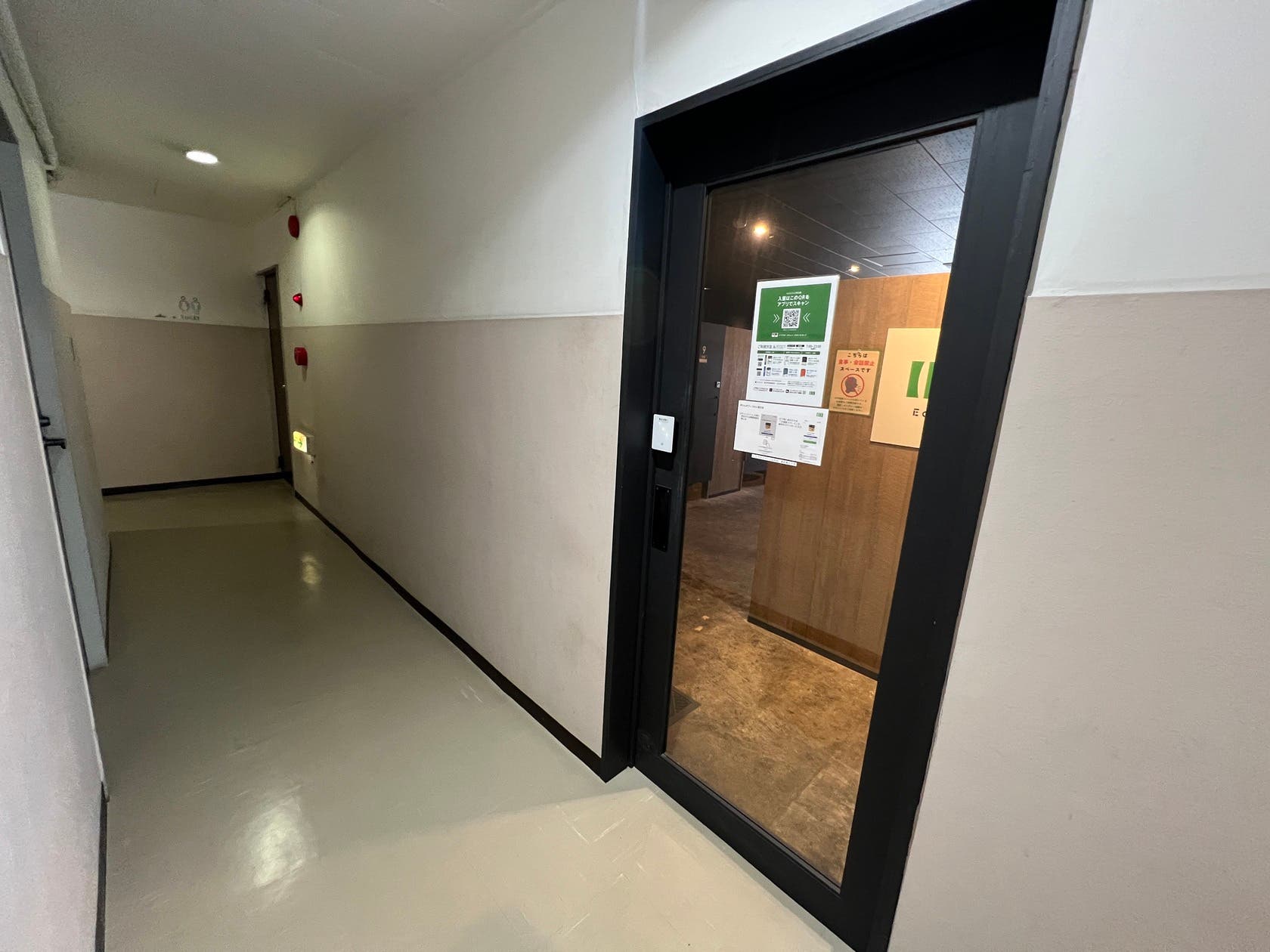 【西中島南方駅から徒歩5分】1時間 1,420円！｜3F_RoomE（定員16名）モニター付き◎の写真7