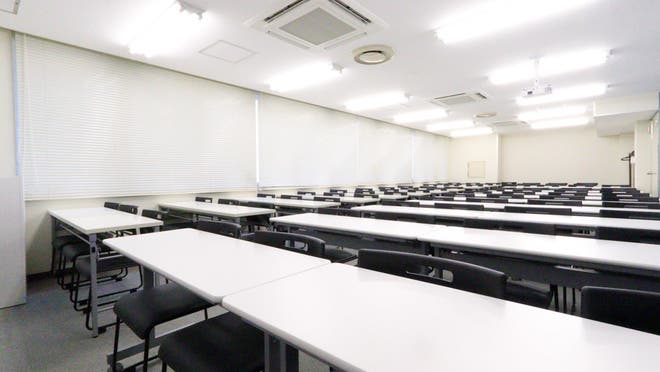 【JR博多駅東5出口徒歩15秒!筑紫口徒歩1分!76名利用可!】プロジェクター・WiFi無料!ふれあい貸し会議室 博多No124の写真4