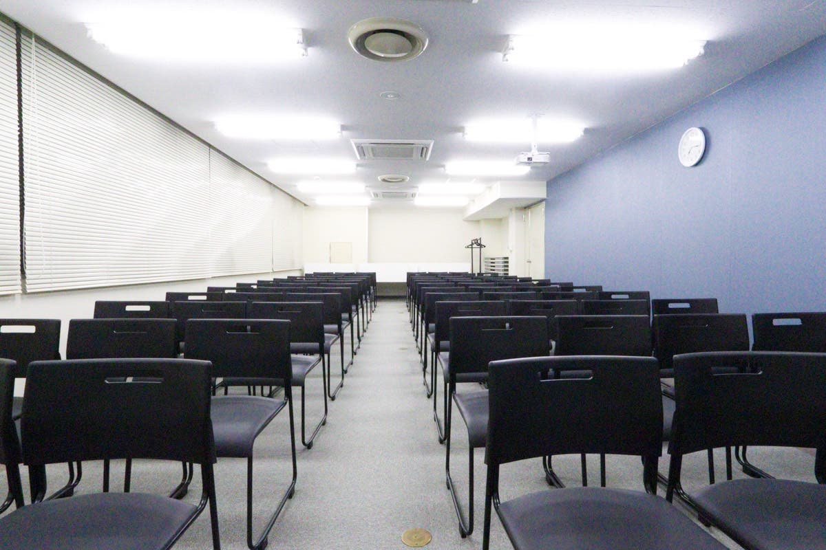 【JR博多駅東5出口徒歩15秒！筑紫口徒歩1分！76名利用可！】プロジェクター・WiFi無料！ふれあい貸し会議室 博多No124の写真20