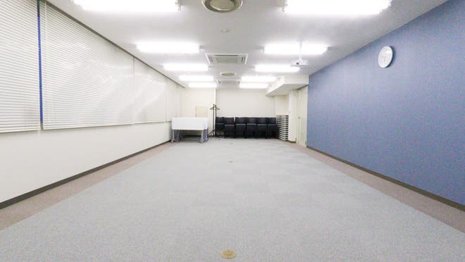 【JR博多駅東5出口徒歩15秒!筑紫口徒歩1分!76名利用可!】プロジェクター・WiFi無料!ふれあい貸し会議室 博多No124の写真23