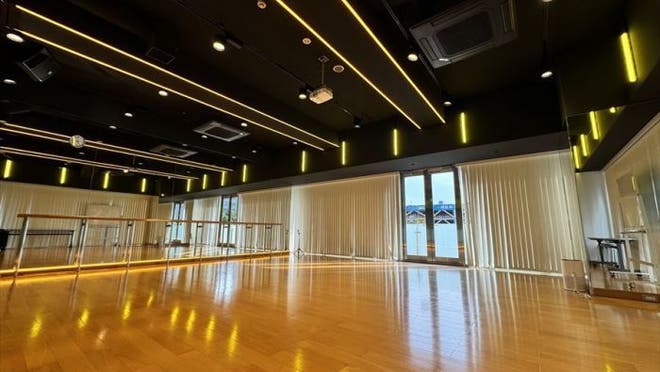 【BUZZ福岡本店】5stの写真4