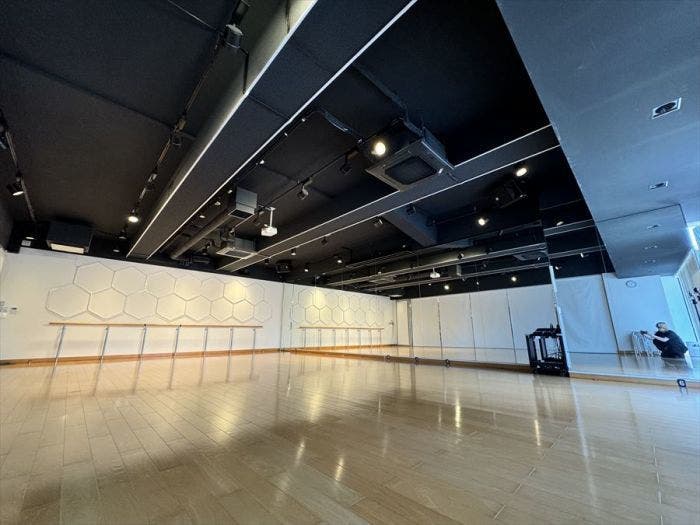 【BUZZ福岡本店】1stの写真6