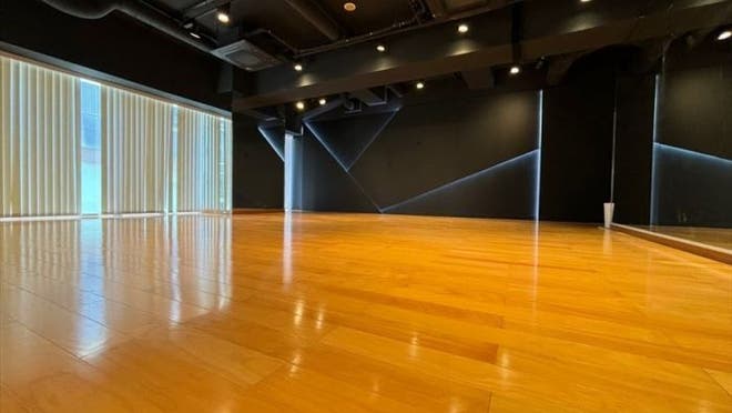 【BUZZ福岡本店】2stの写真1