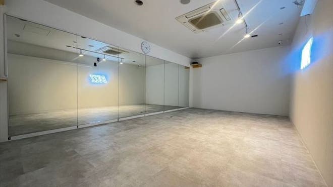 【BUZZ福岡本店】12stの写真5