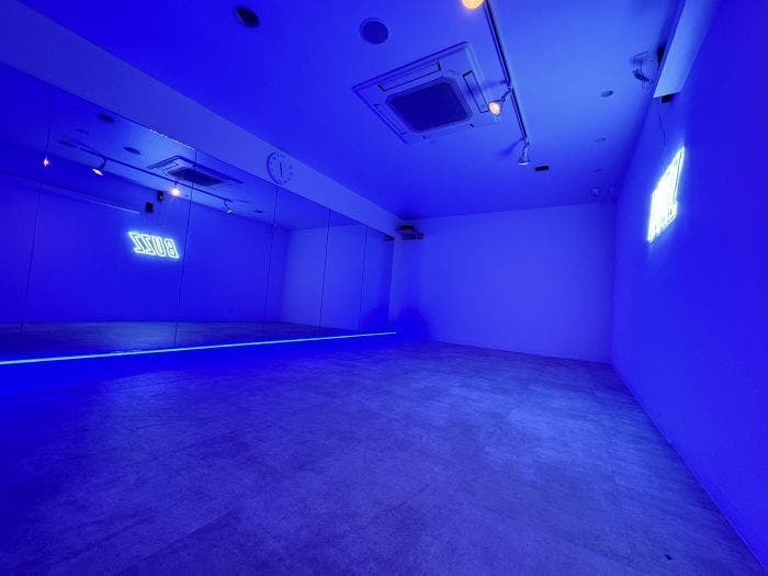 【BUZZ福岡本店】12stの写真8