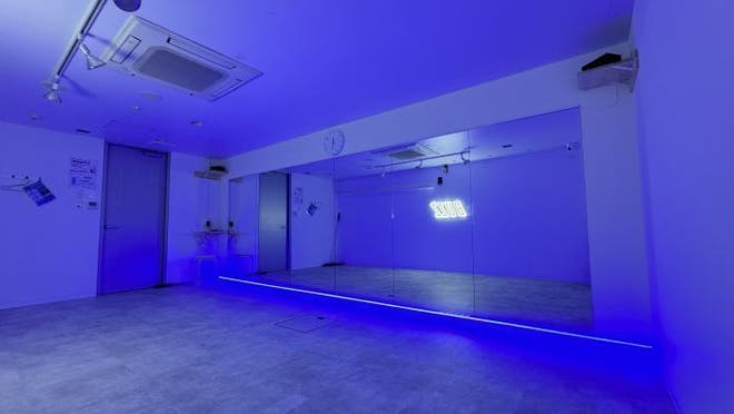 【BUZZ福岡本店】12stの写真9