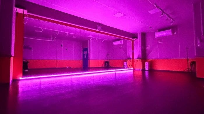 【BUZZ福岡博多】Bスタジオの写真1