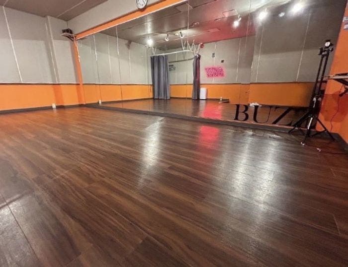 【BUZZ福岡博多】Bスタジオの写真8