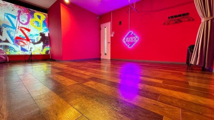 【BUZZ福岡天神】1スタジオの写真2