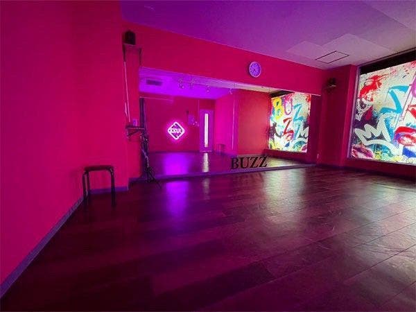 【BUZZ福岡天神】1スタジオの写真5