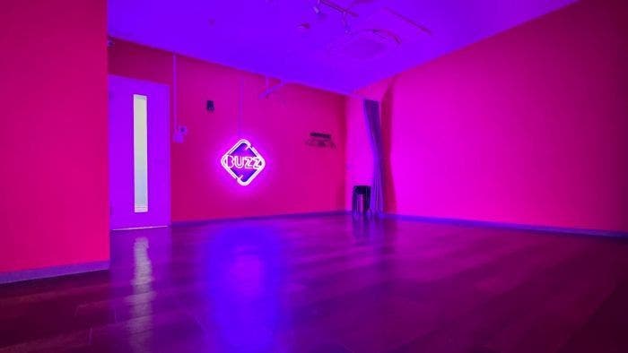 【BUZZ福岡天神】1スタジオの写真7