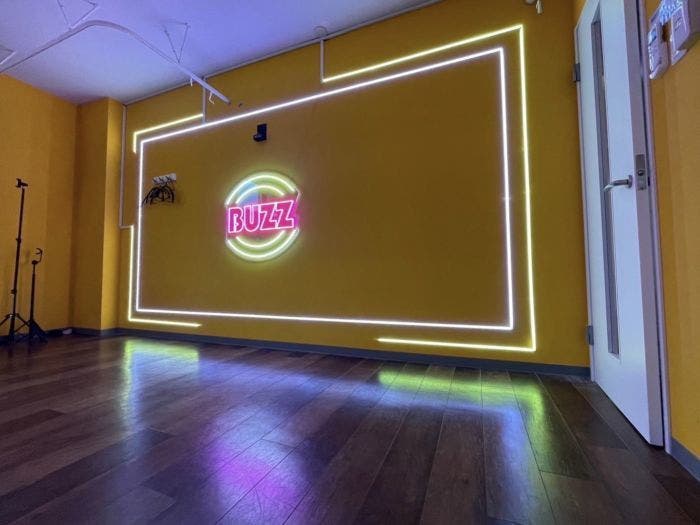 【BUZZ福岡天神】2スタジオの写真3