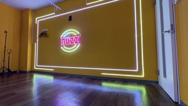 【BUZZ福岡天神】2スタジオの写真3