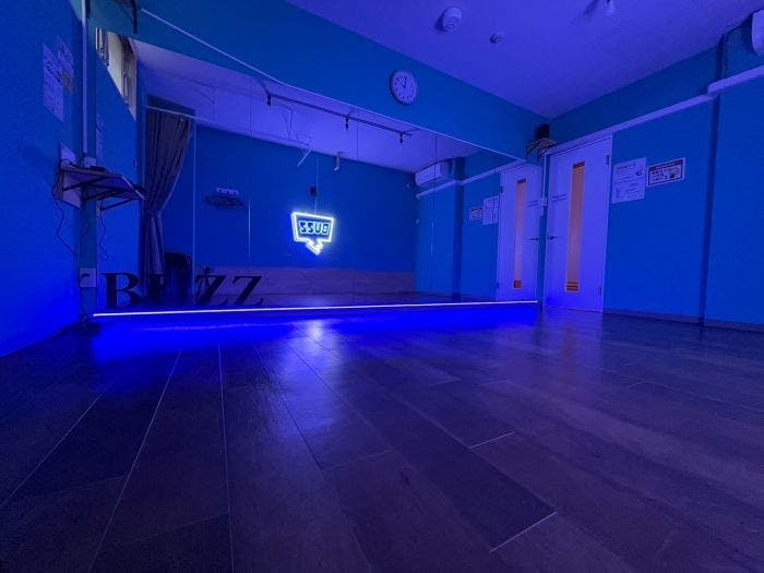 【BUZZ福岡天神】3スタジオの写真2